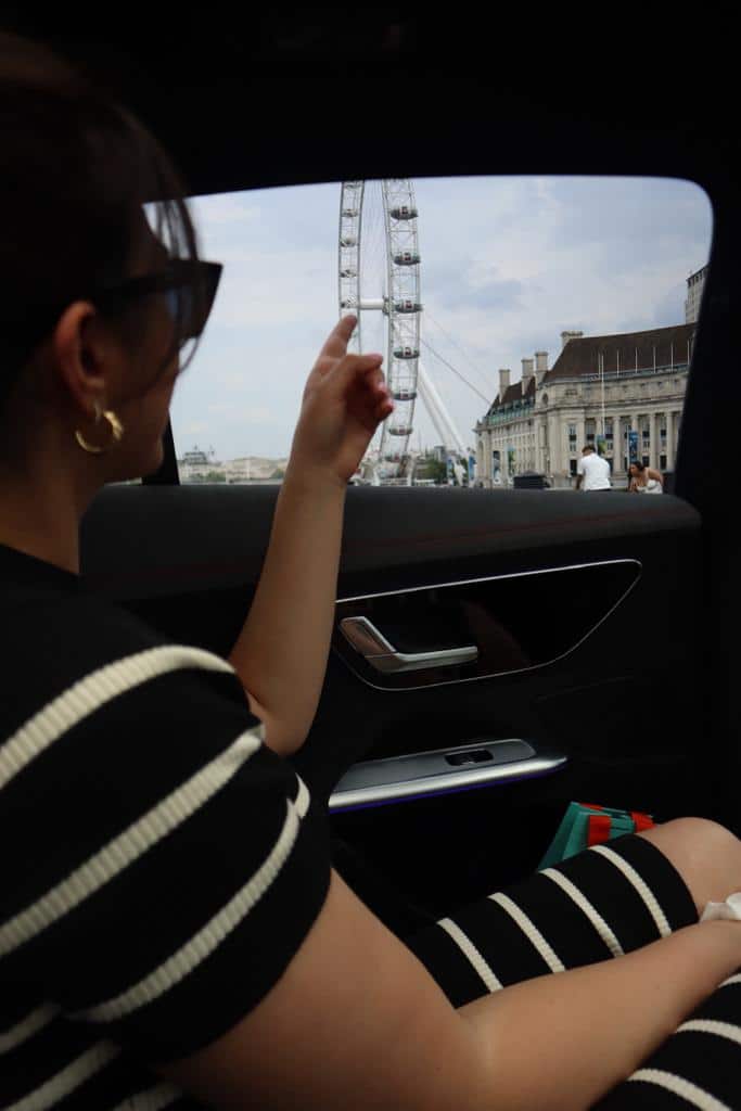 Luxury Electric Chauffeur Services in London | Privev